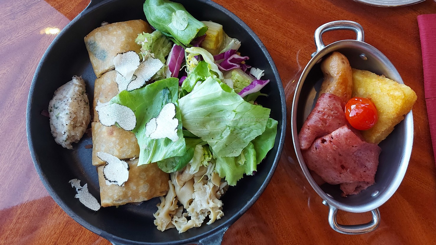 Breakfast @ Atmosphere Lounge, Burj Khalifa Dubai - Dubai Family ...