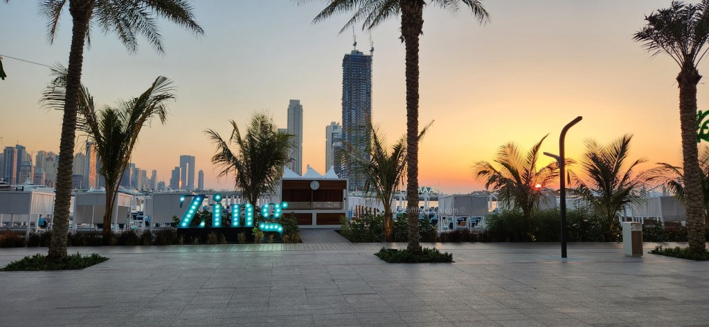 Zing @ Hilton Palm Jumeirah : A Family-friendly Pool & Beach Bar on Palm West Beach - Dubai ...